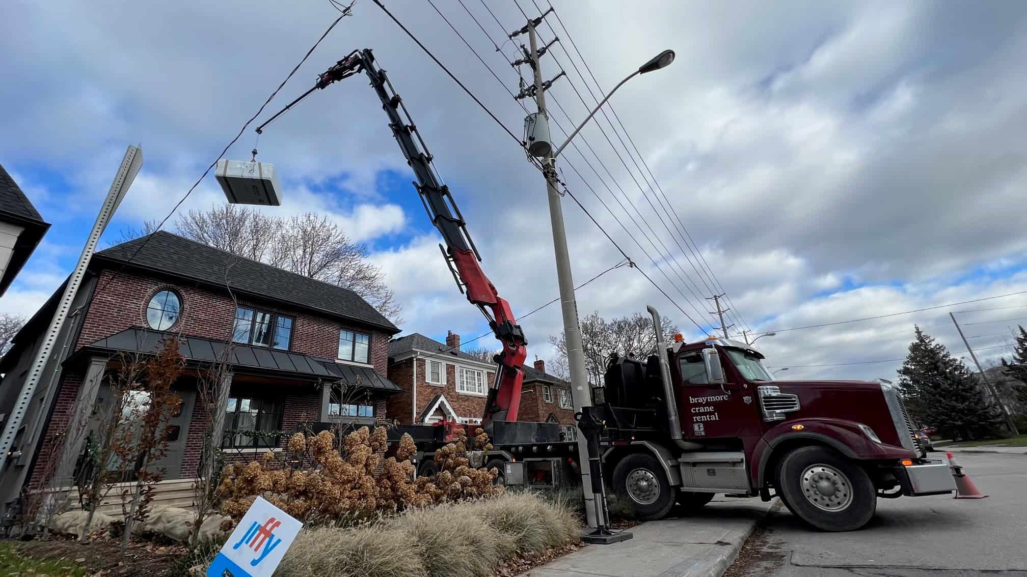 Discover the Advantages of Braymore Crane Rental